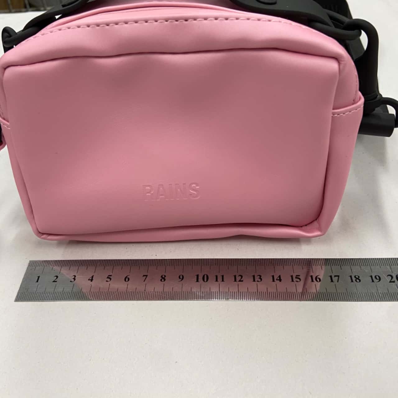RAINS Womens Pink /Box Bag Micro /Black Straps (s)