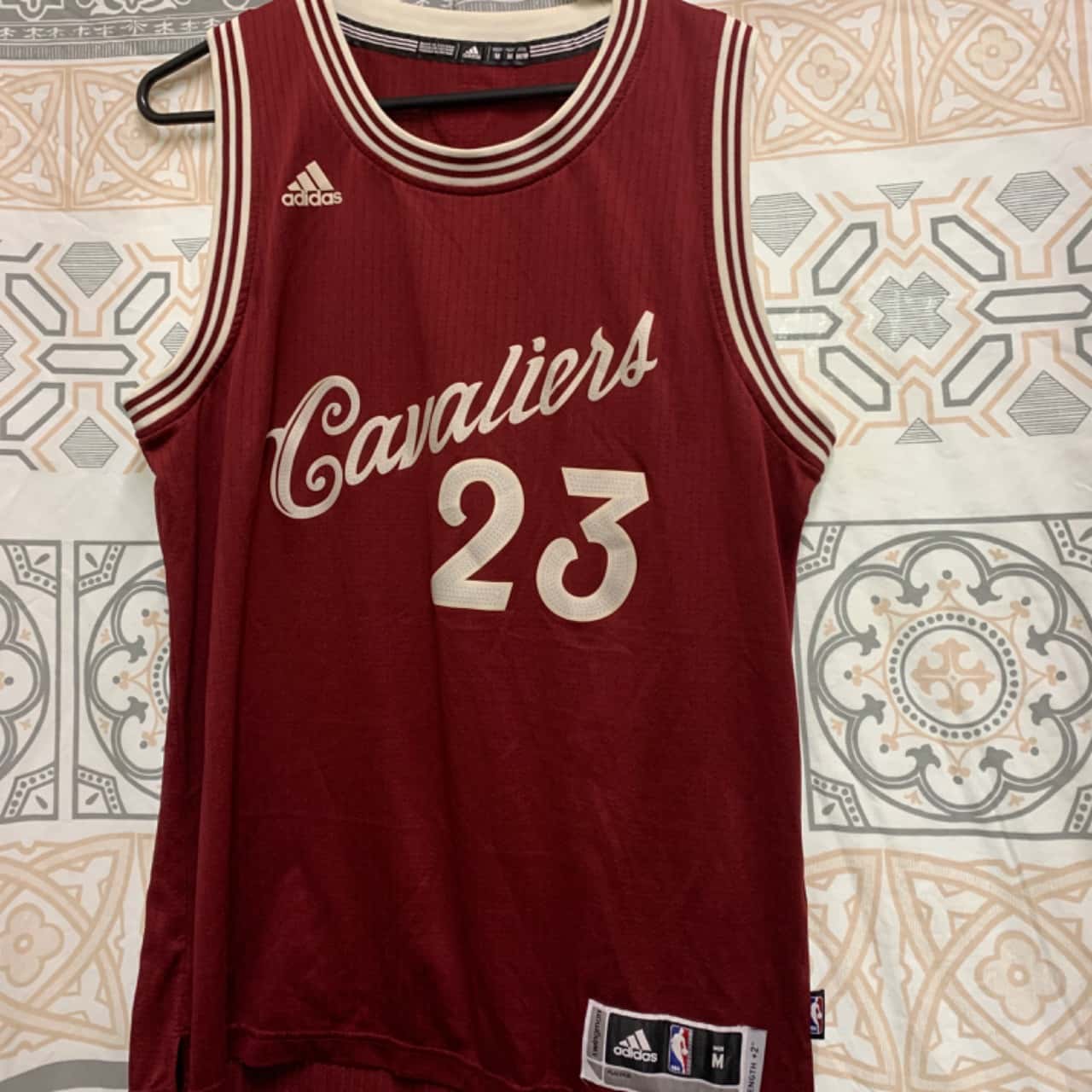 Basketball Jersey Cavaliers James 23 Men's Size M Maroon (s)