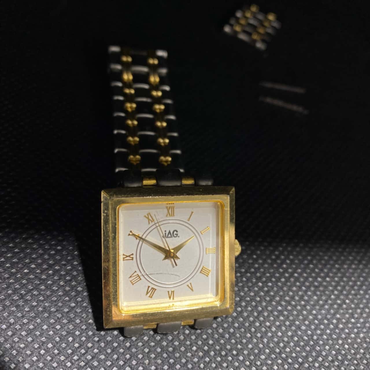 Jag Womens Watch Gold And Silver Toned (s)