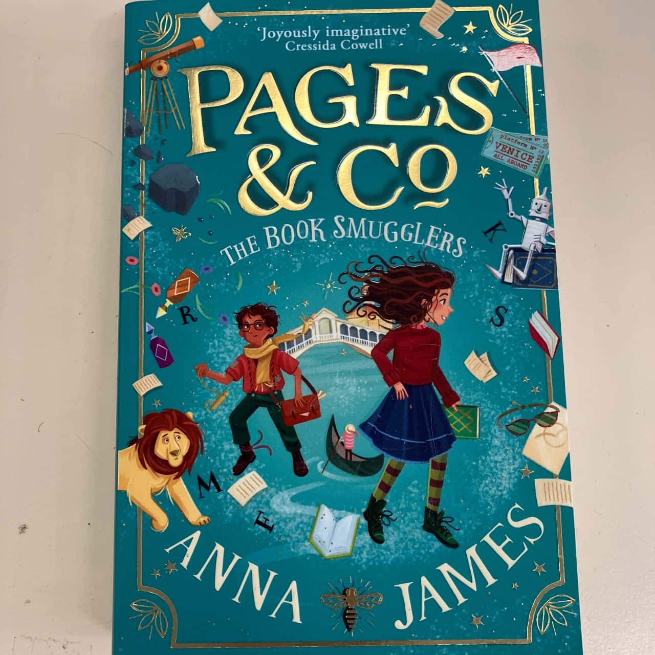 Pages & Co - The Book Smugglers(s)