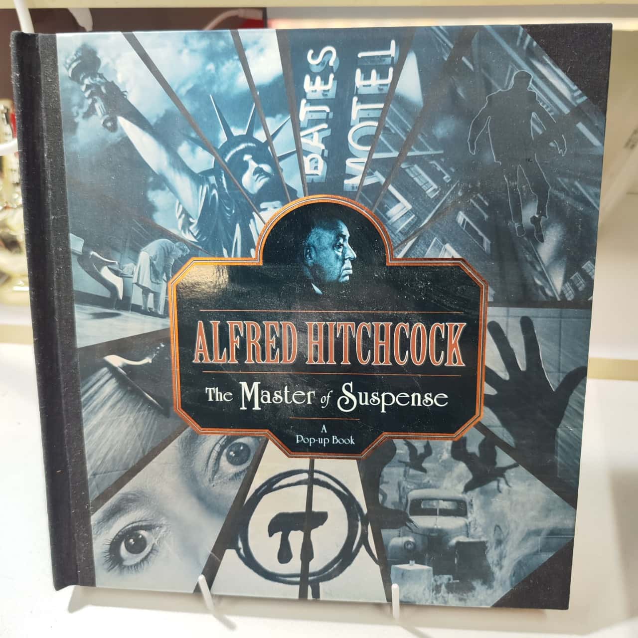 Alred Hitchcock PopUp 3D Book (s) - Used Very Good | Salvos Stores