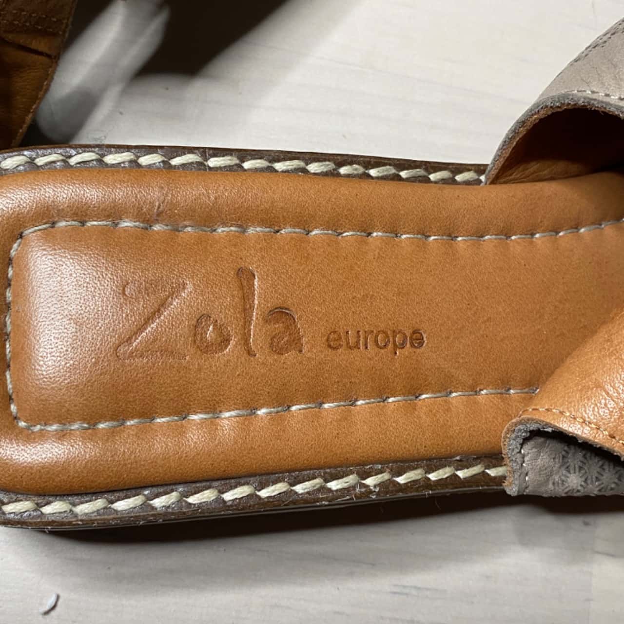 Zola Leather Buckle Sandals Size 39(s)
