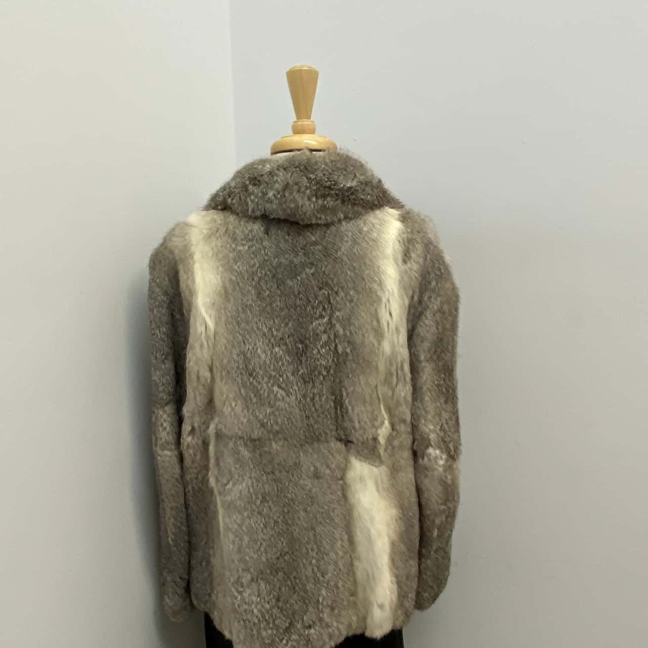 Vintage Stephen Dattner Open Fur Jacket. Size 20 (s)
