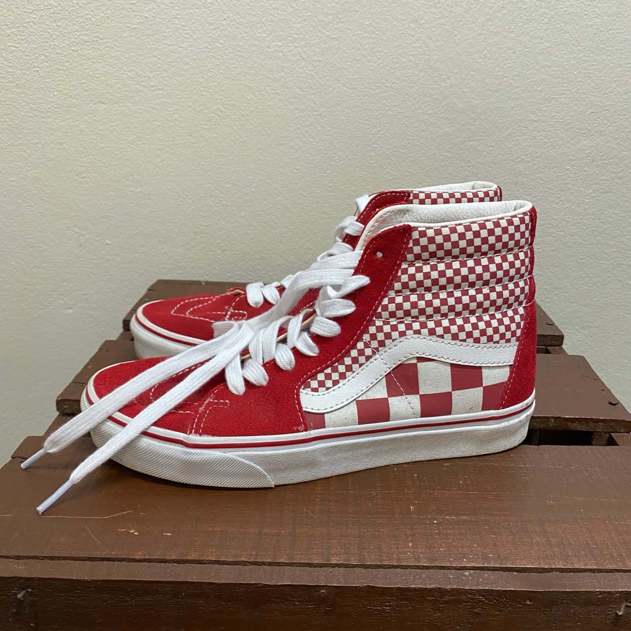Vans Off The Wall Red/White High top shoes Unisex sizing