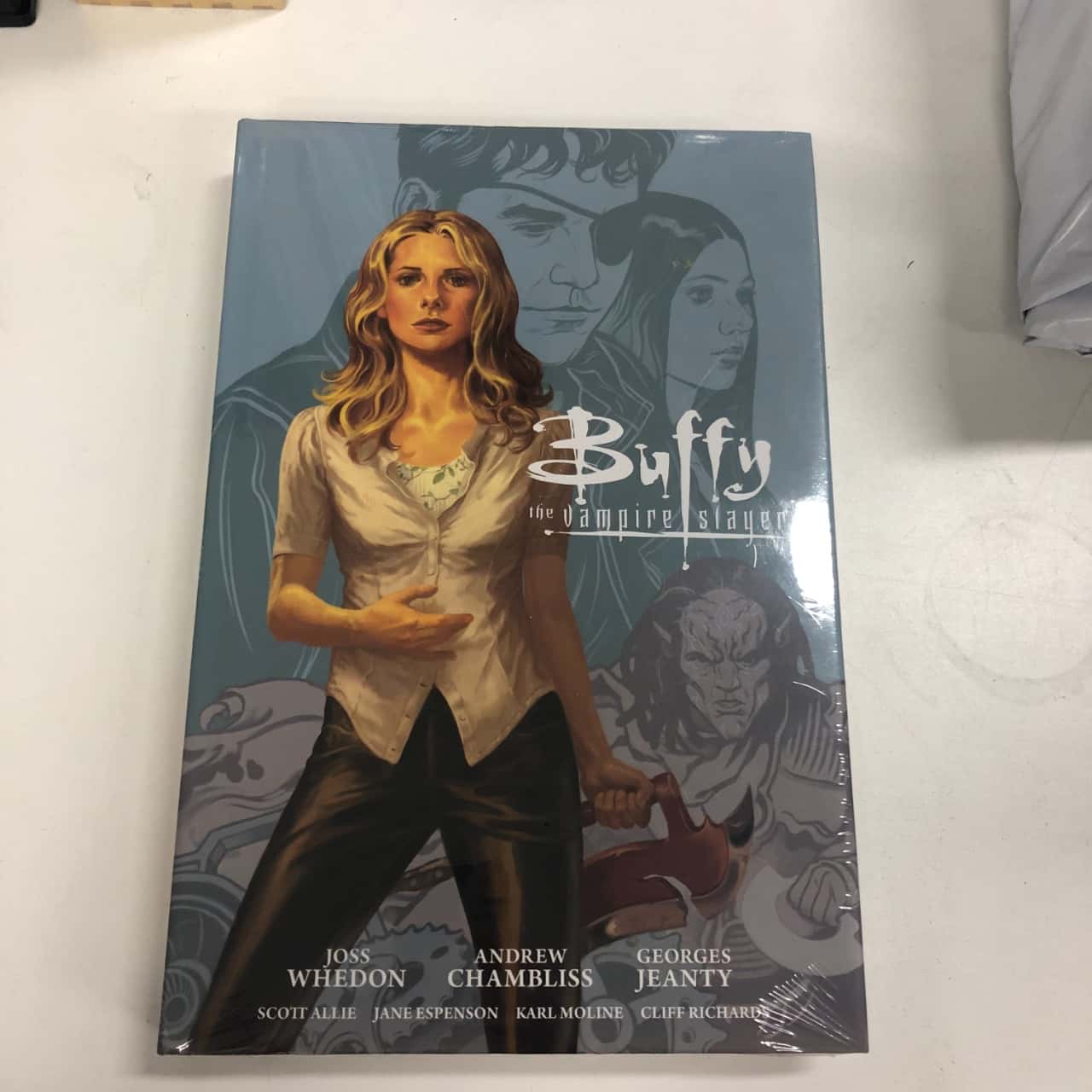 Buffy the Vampire Slayer Season 9 Volume 1 Sealed(s)