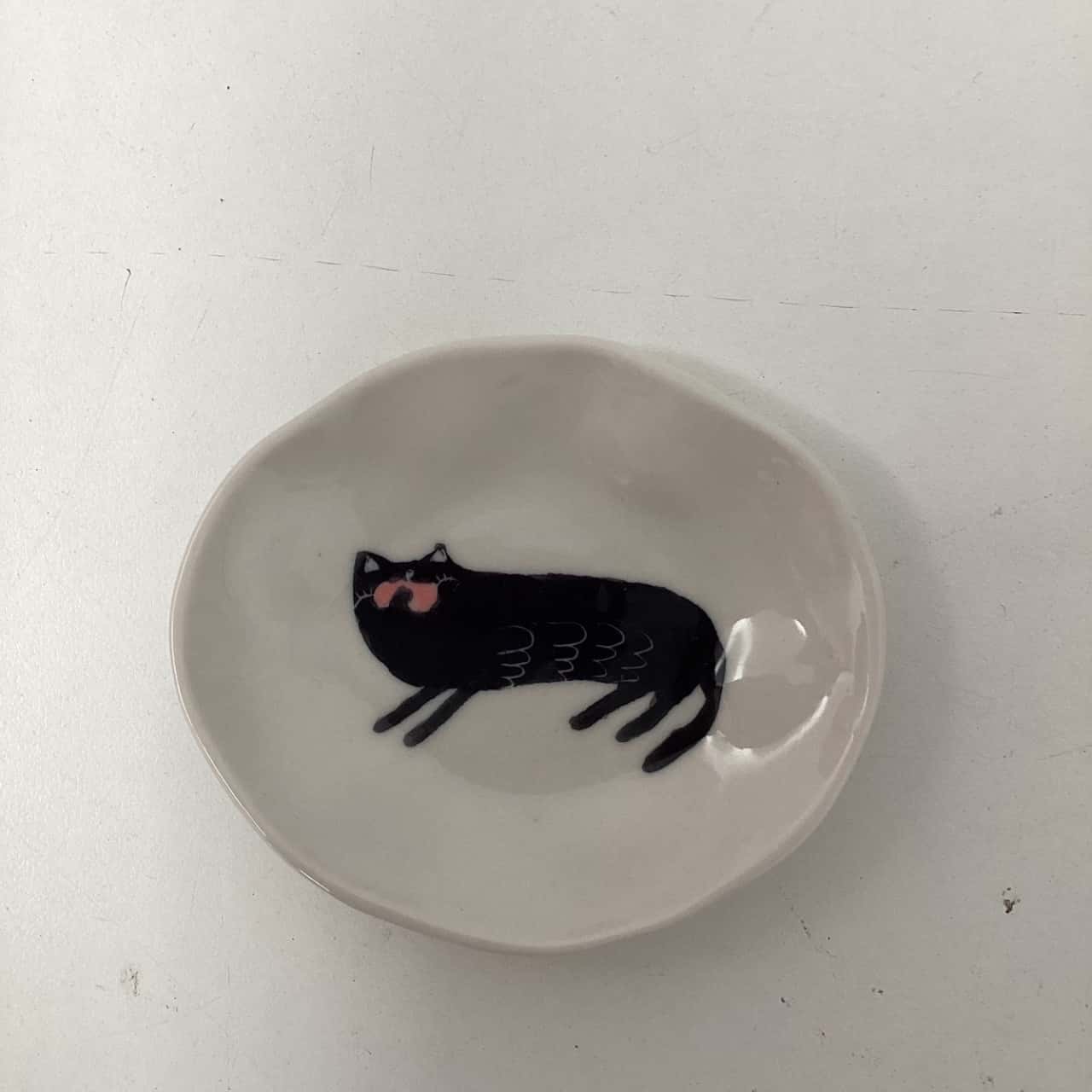 bat Trang small ceramic black cat dish asymmetrical raw style -glazed (s)