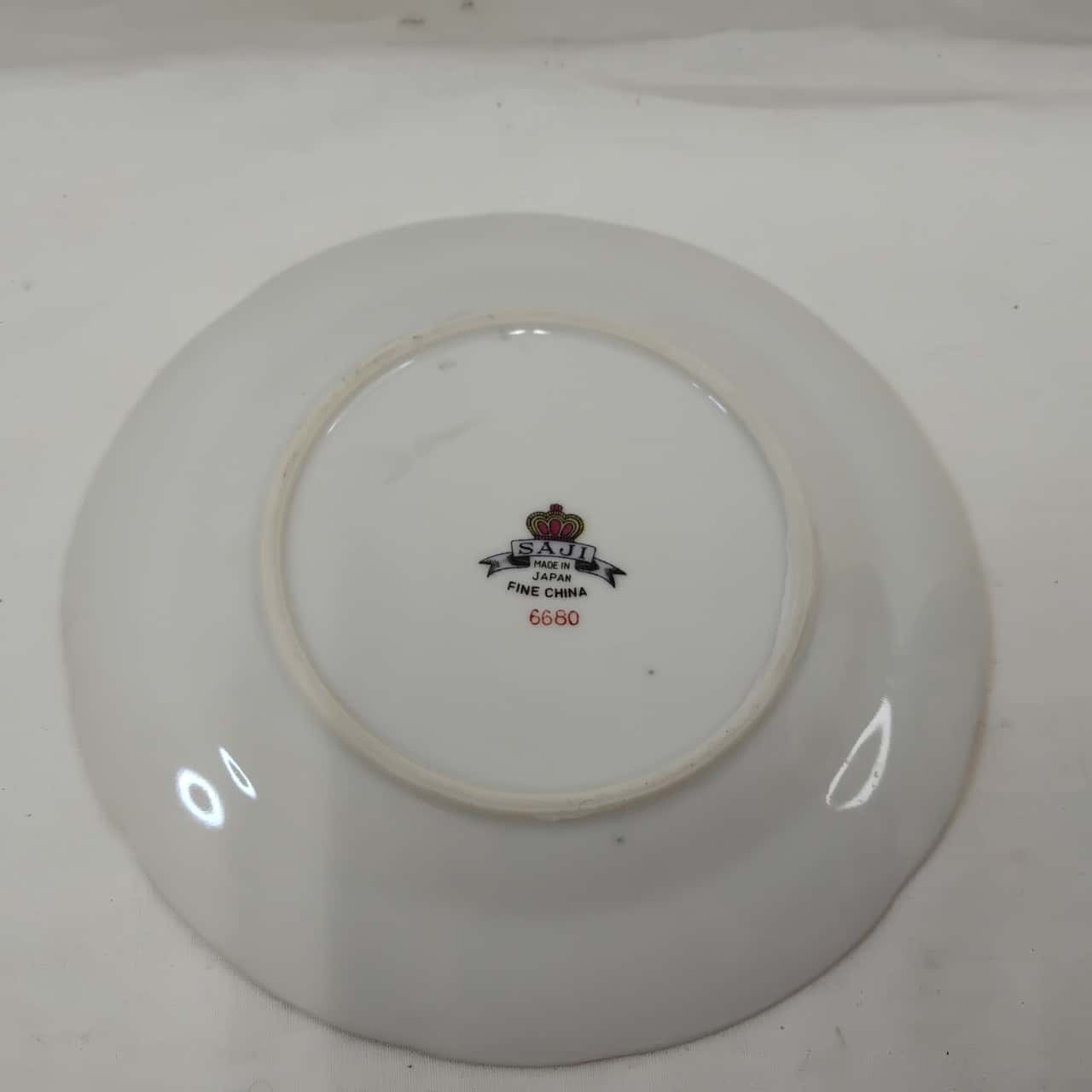Saji japan fine china / Tea cup and saucer