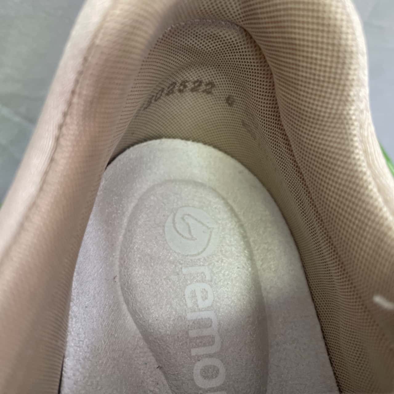 Remonte Womens Size 38 Beige