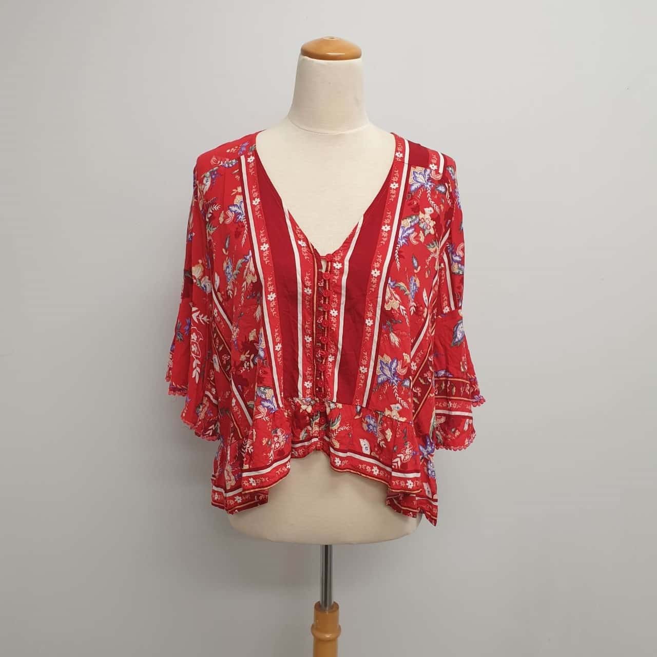 Jaase Boho Gorgeous Red Floral Ruffle Box Top With Belle Sleeve Detail ...
