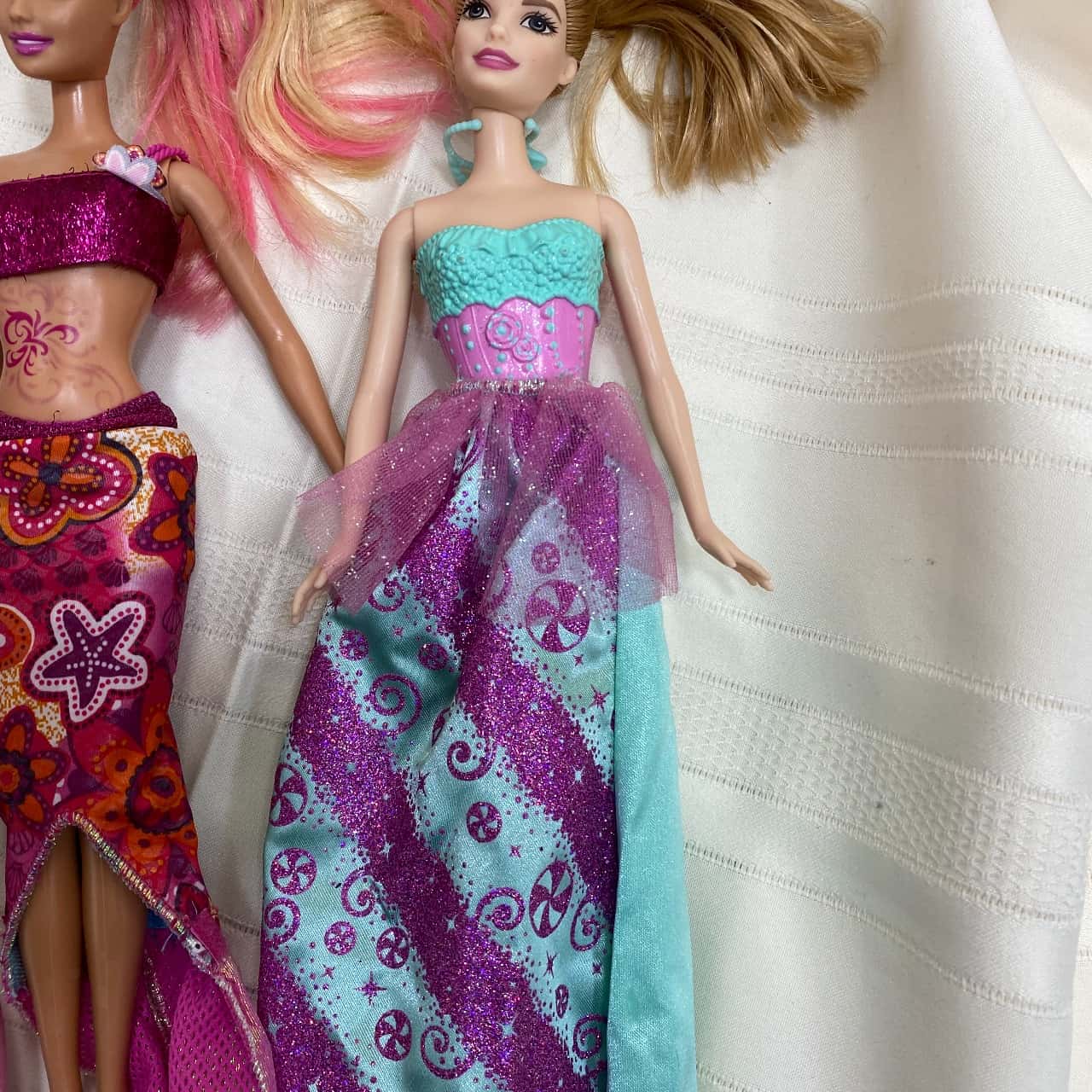 Mattel 4 Barbie dolls(s)