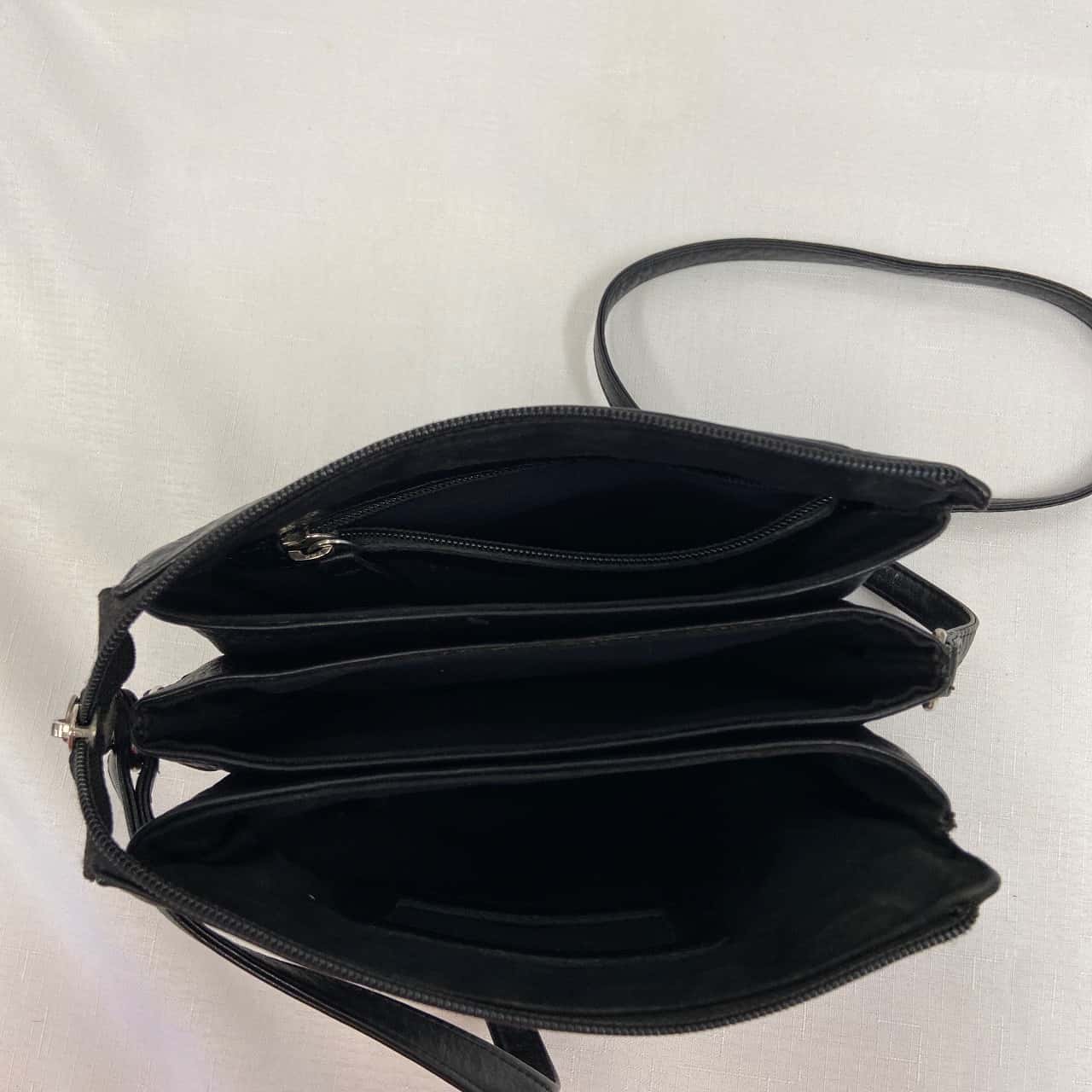 Womens Guzzini Leather Bag