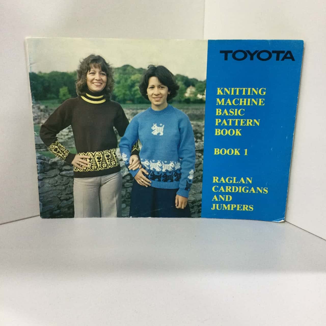 Toyota, Knitting Machine Basic Pattern Book 1 35-Pages