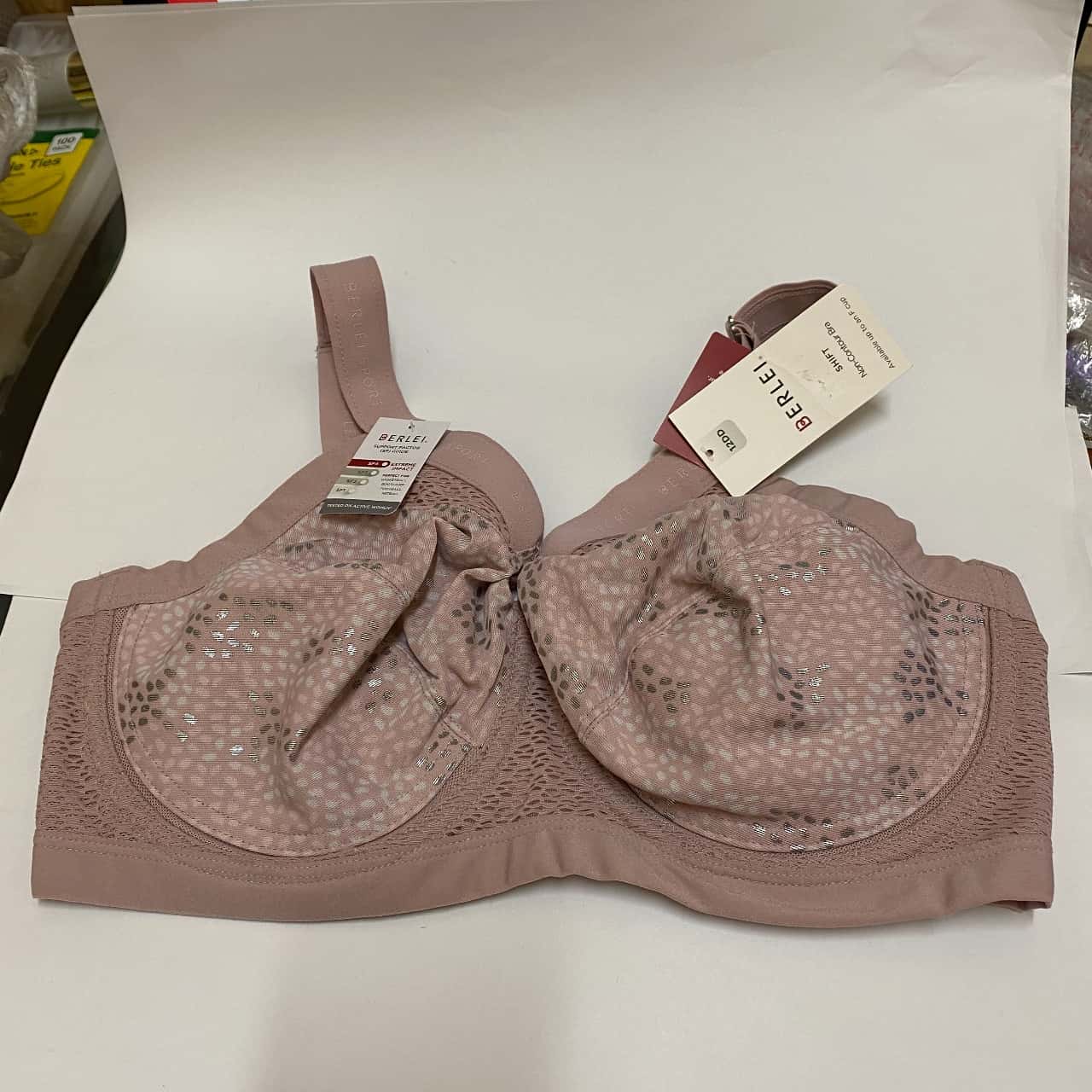 Berlei Sport Shift Non- Contour Bra Size 12DD Dusty Pink BNWT(s)
