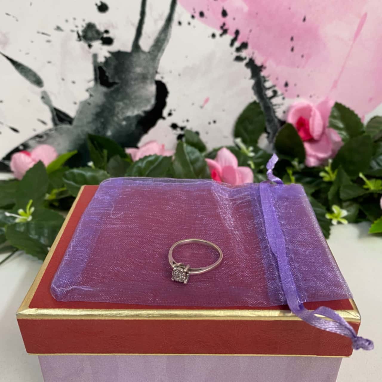 White gold 375 ring (s)