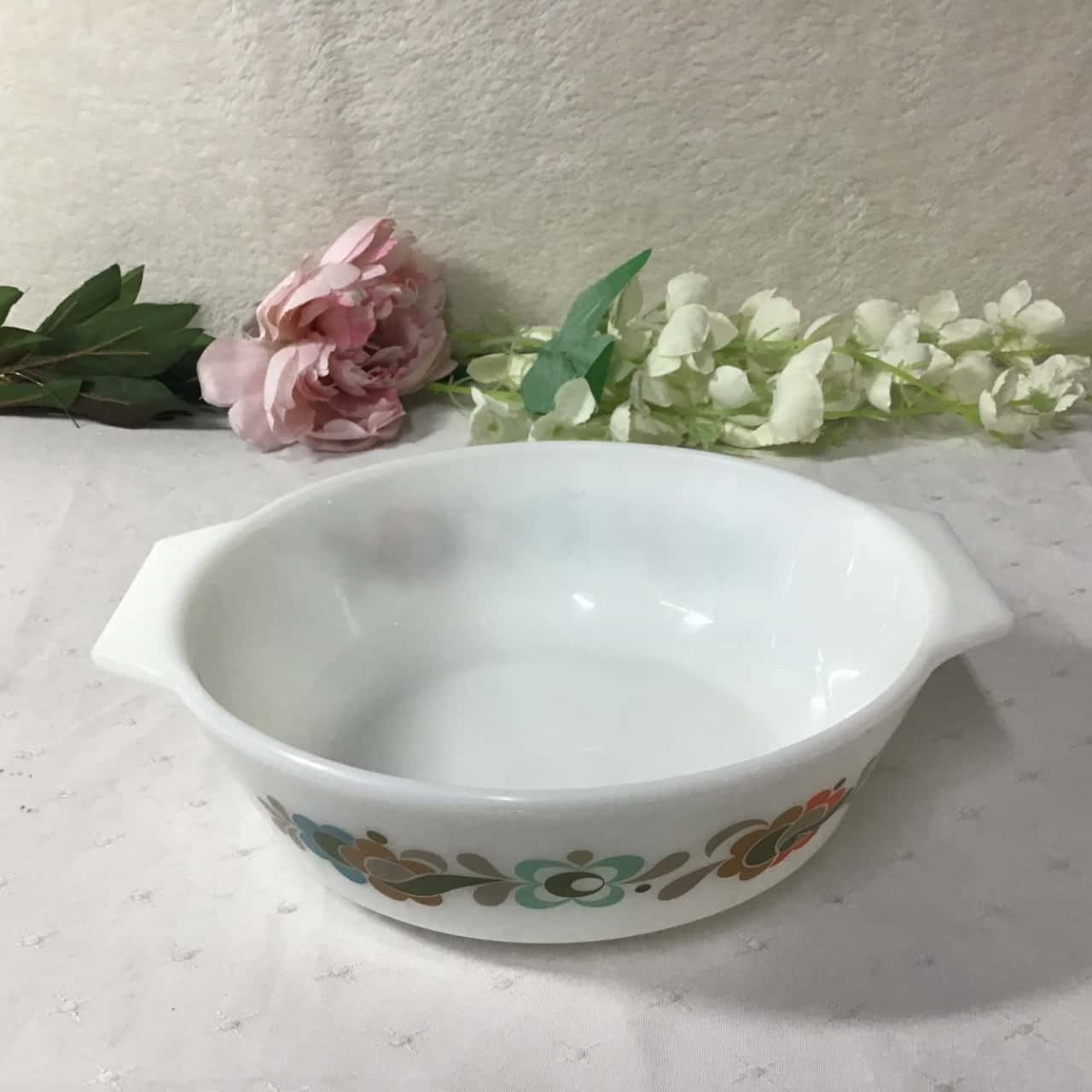 Retro JAJ White / Multicoloured Pattern Pyrex Serving Dish