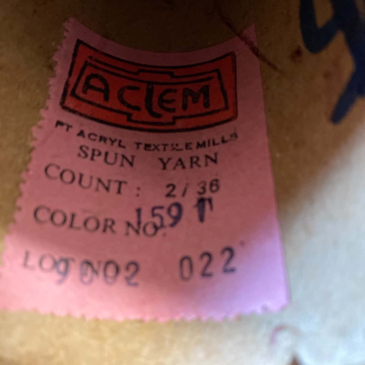 4 Medium Cones Of Assorted Yarn 2.7kg(s)