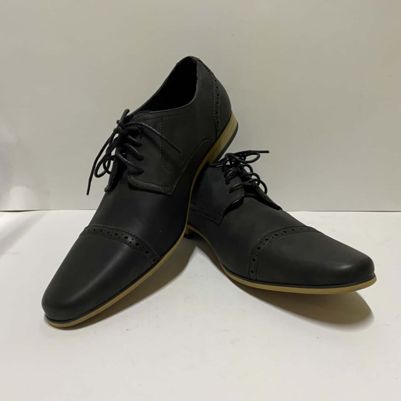Betts Mens Size 10 Black Lorenzo Lace-up Shoes