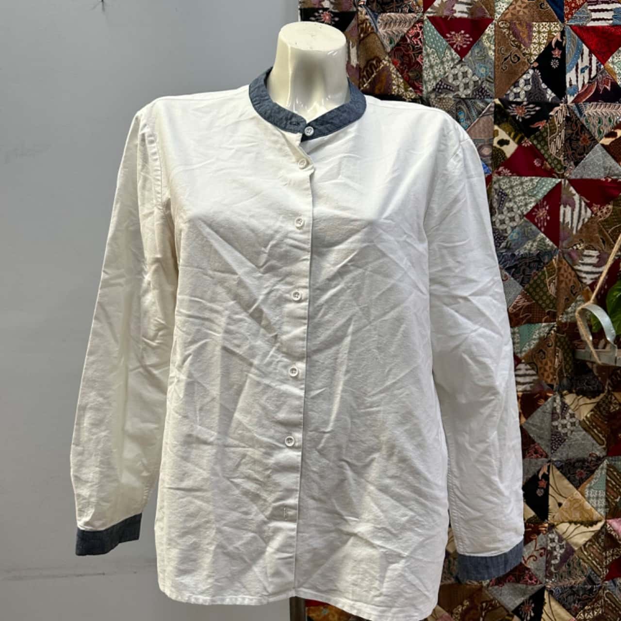 ACF Clothing White Button-Up Size Medium