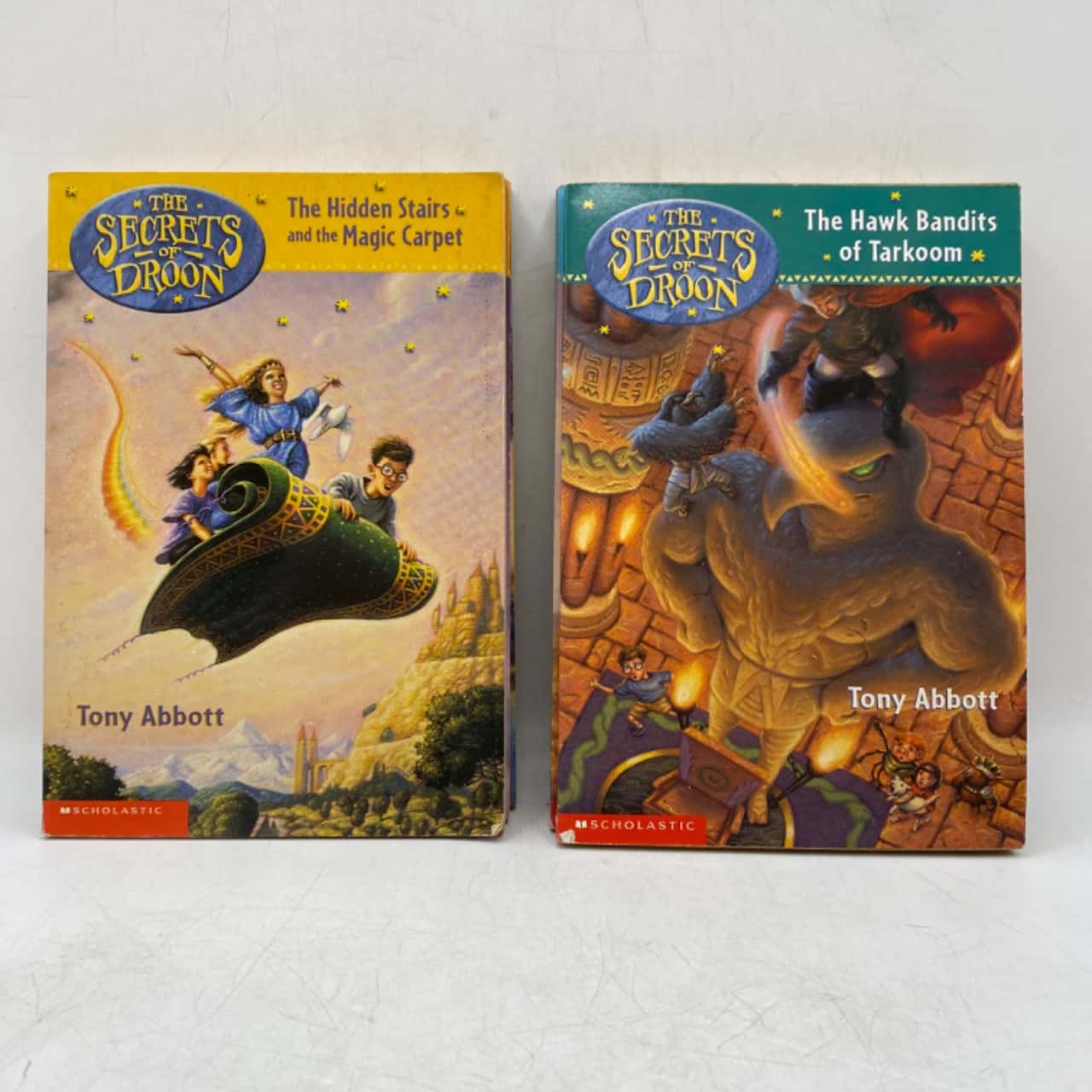 8 x Childrens Fantasy The Secrets of Droon S/C Books by Tony Abbott(s)