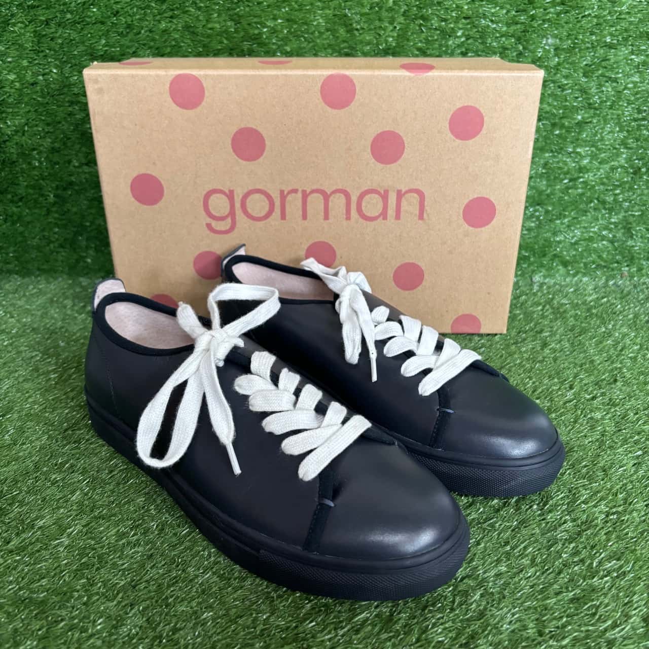 Gorman Navy Shoes Size 40(s)