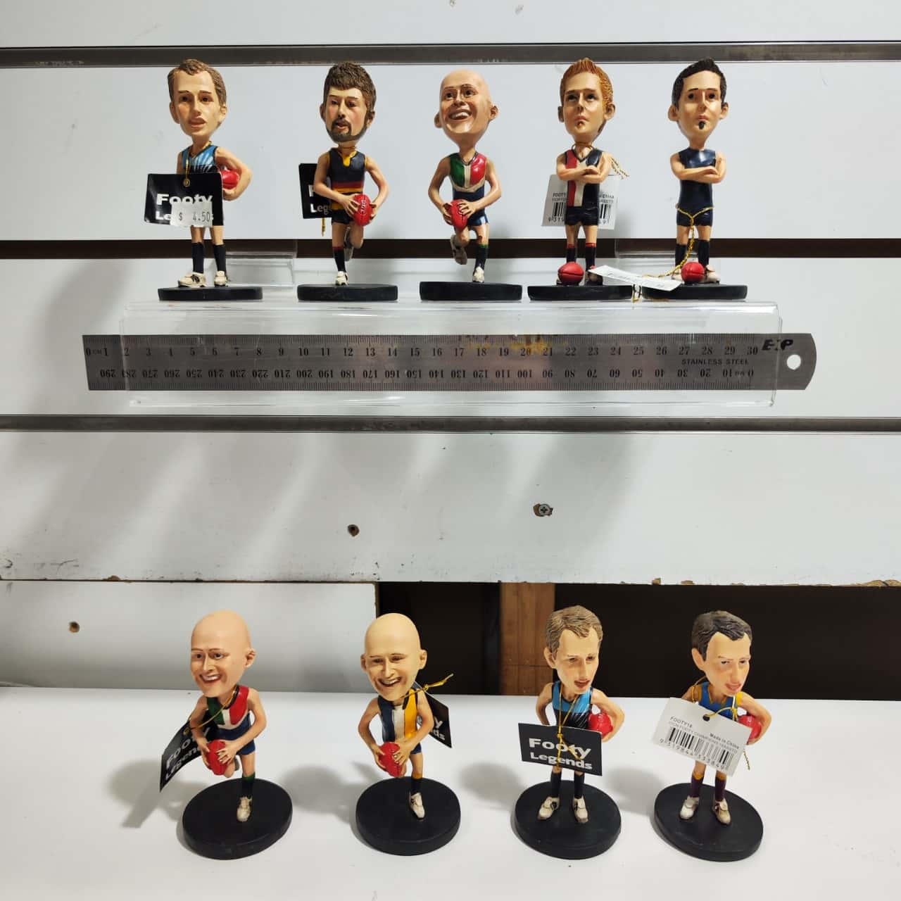 9x Assorted Footy Legends Figurines (s)