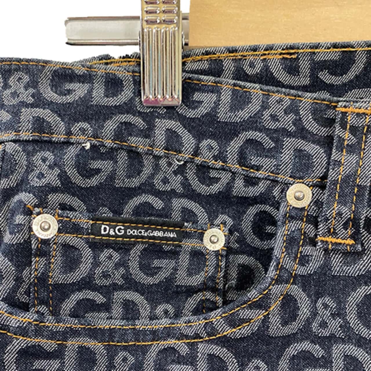 Mens Blue cotton jeans. Italian designer label. Size 38(s)