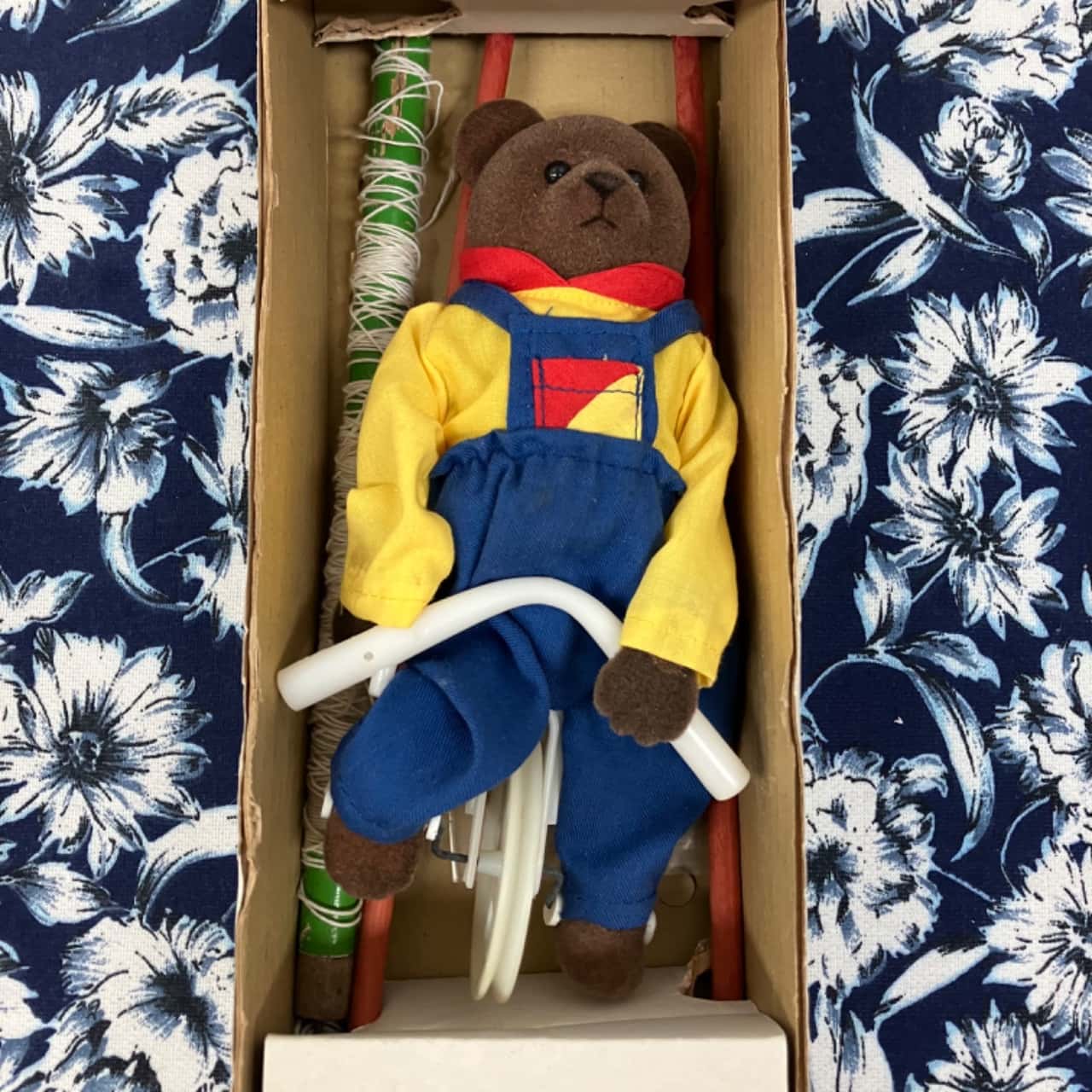 Vintage 1986 Ernest The Balancing Bear (s)