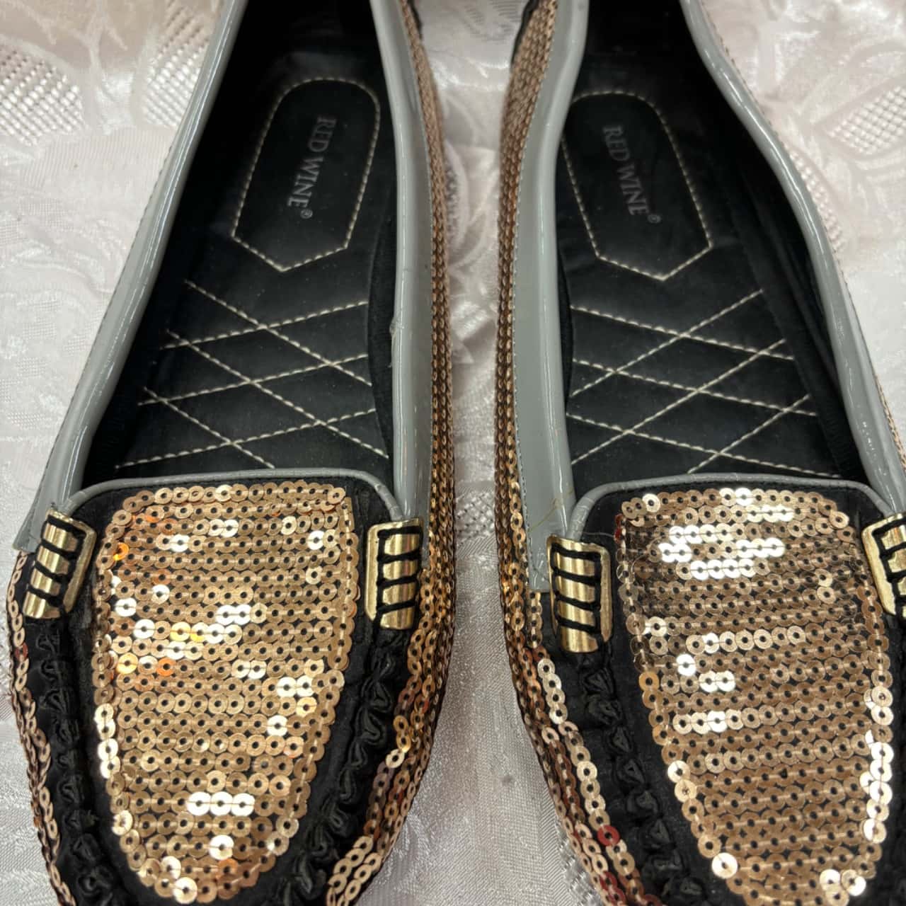 Womens Size 39 Ted Wine Sequence Flats