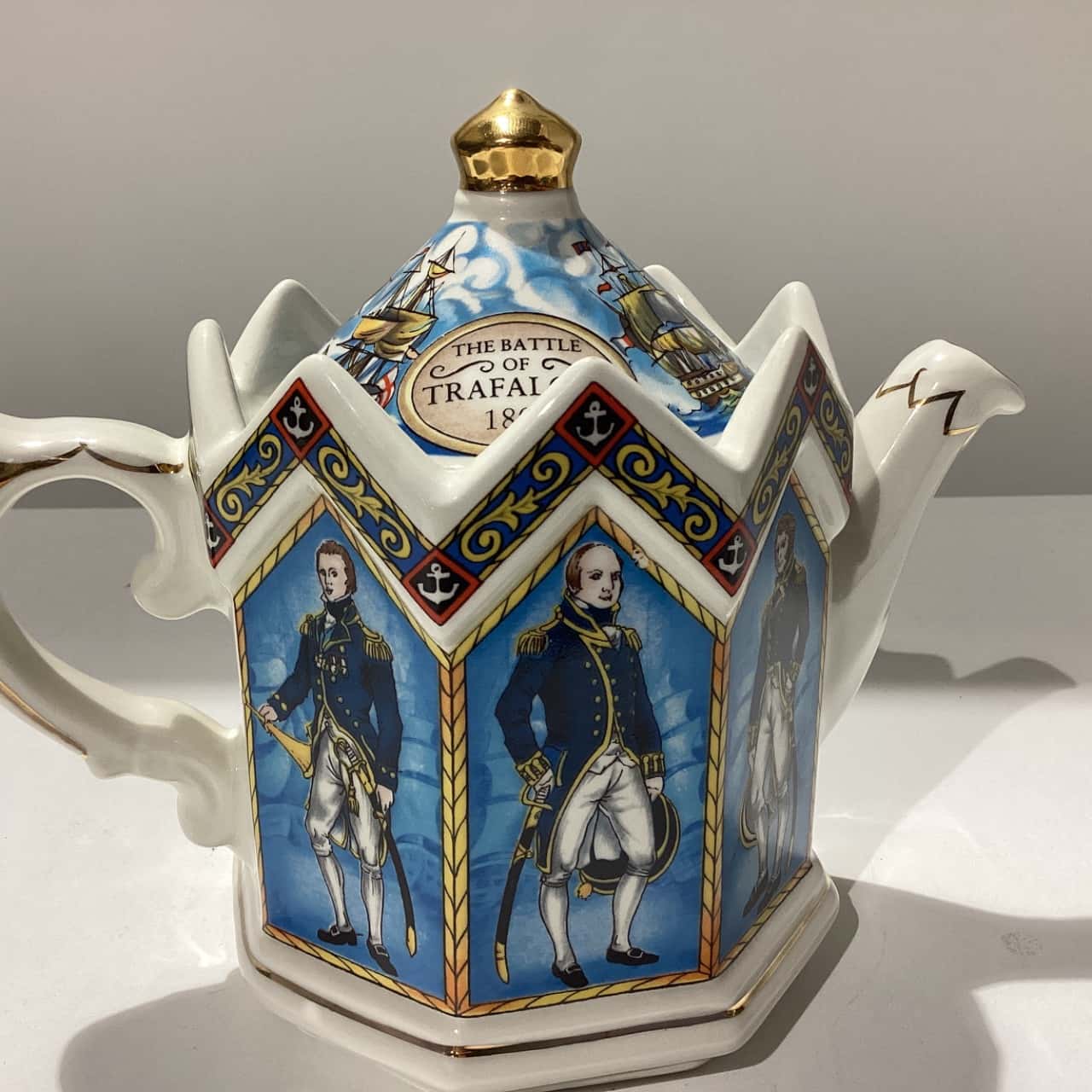 Sadler England Teapot w/ lid: The Battle of Trafalgar 1805 Lord Nelson(s)