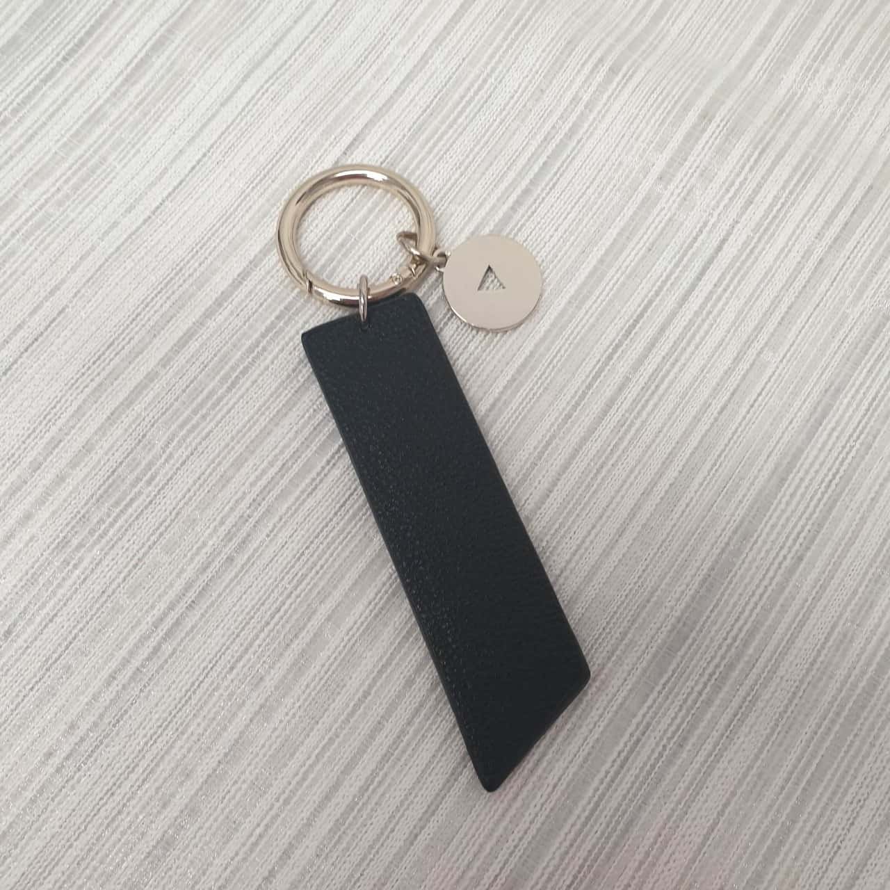 Guess Womens Classy & Elegant Keyring Fob - RRP $29.99