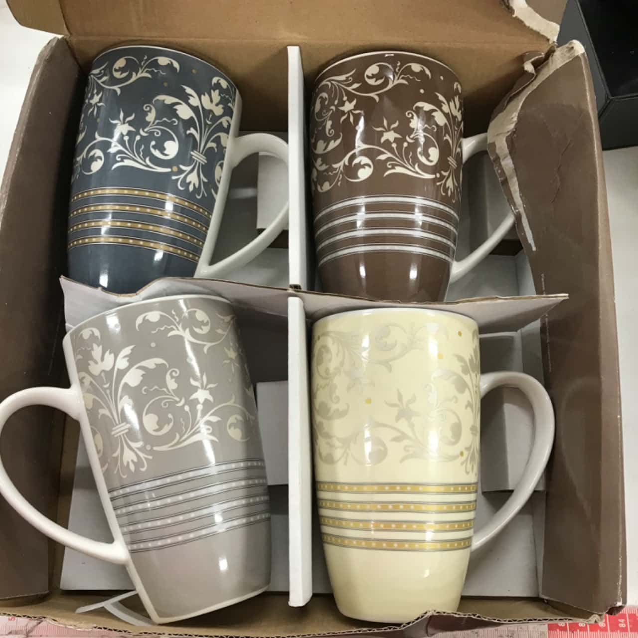 Maxwell Williams Rococo Set of 4 Mugs(s)