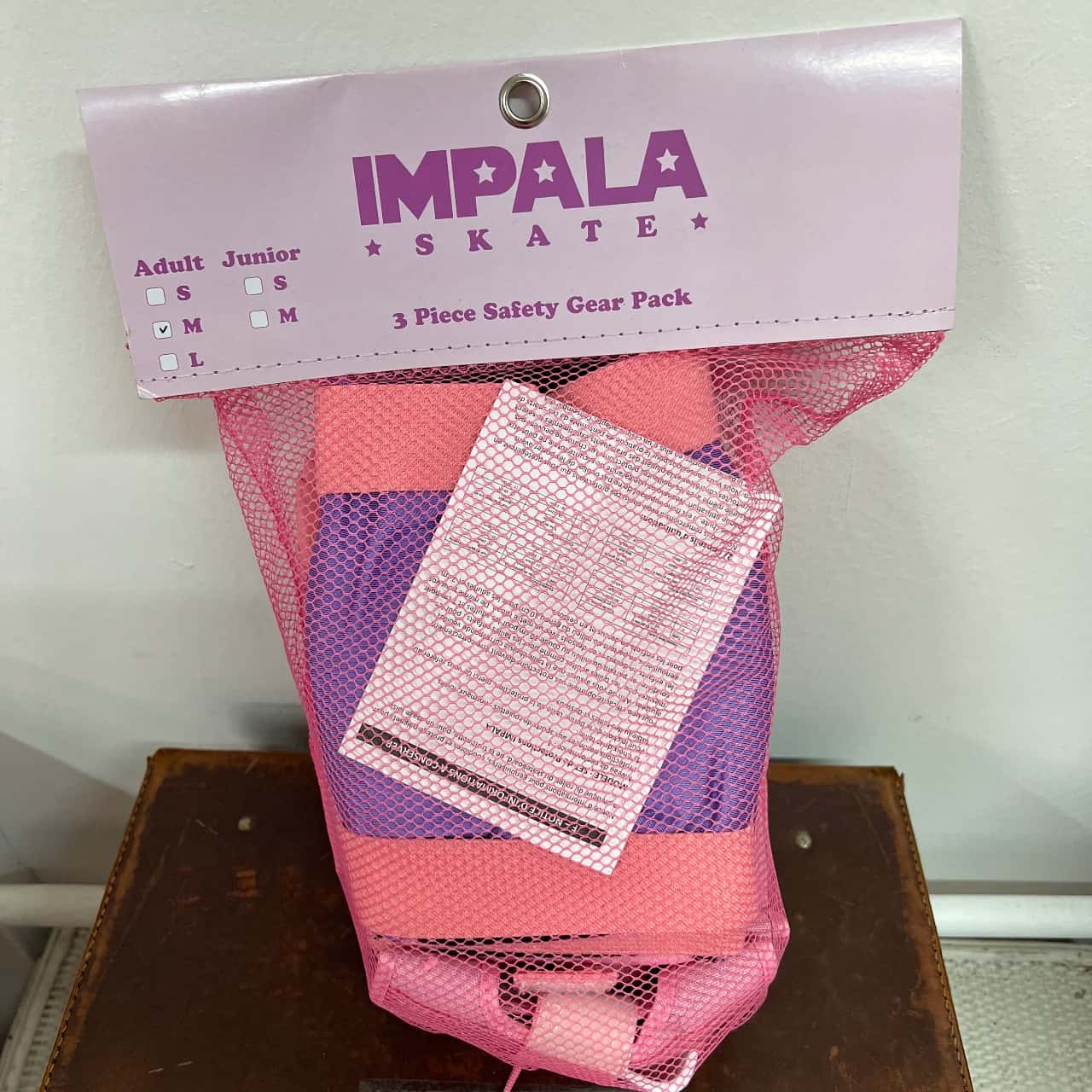 BNIB Impala skates 3 piece safety gear pack medium