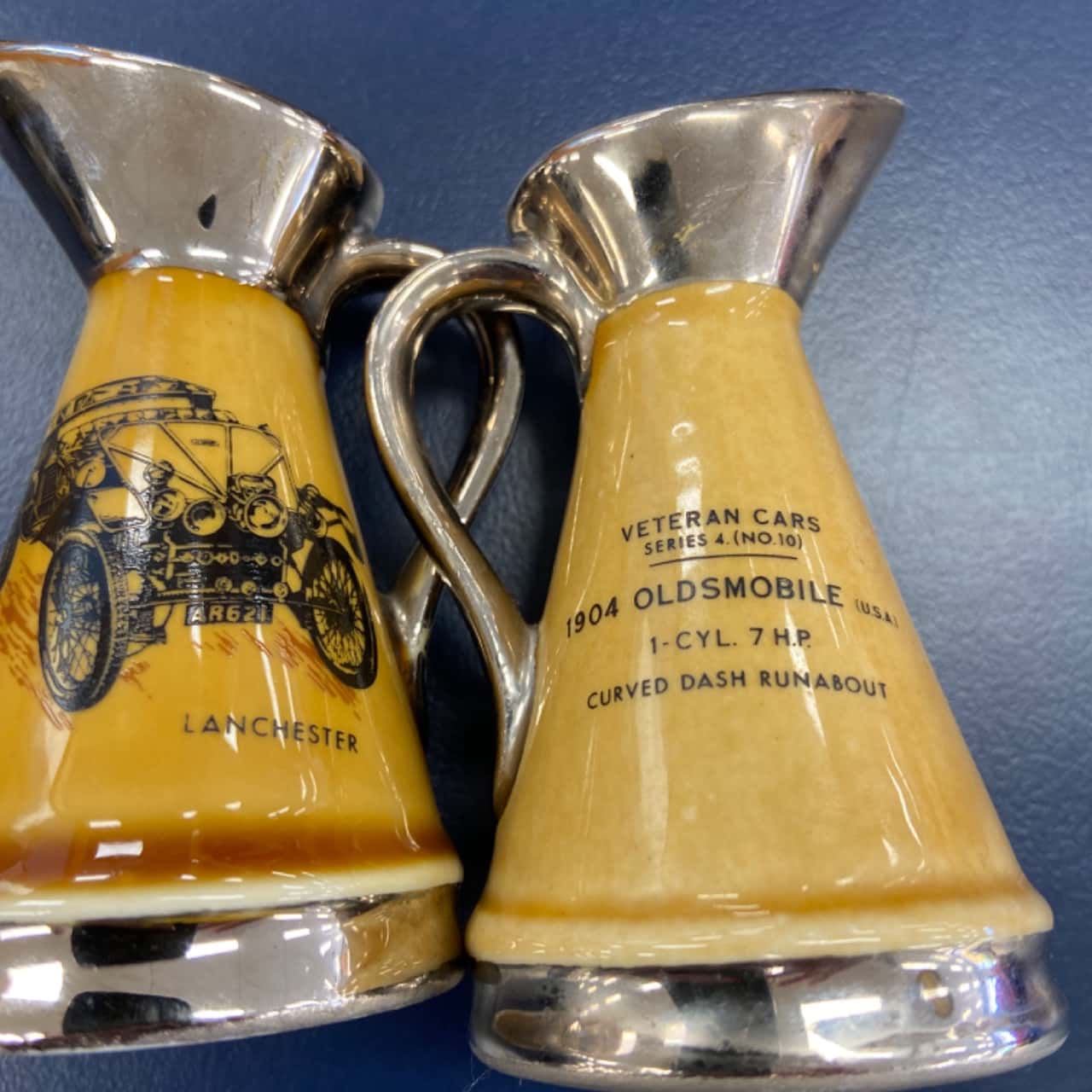 2 small Wade jugs . Vintage Car Club of Great Britain (s)