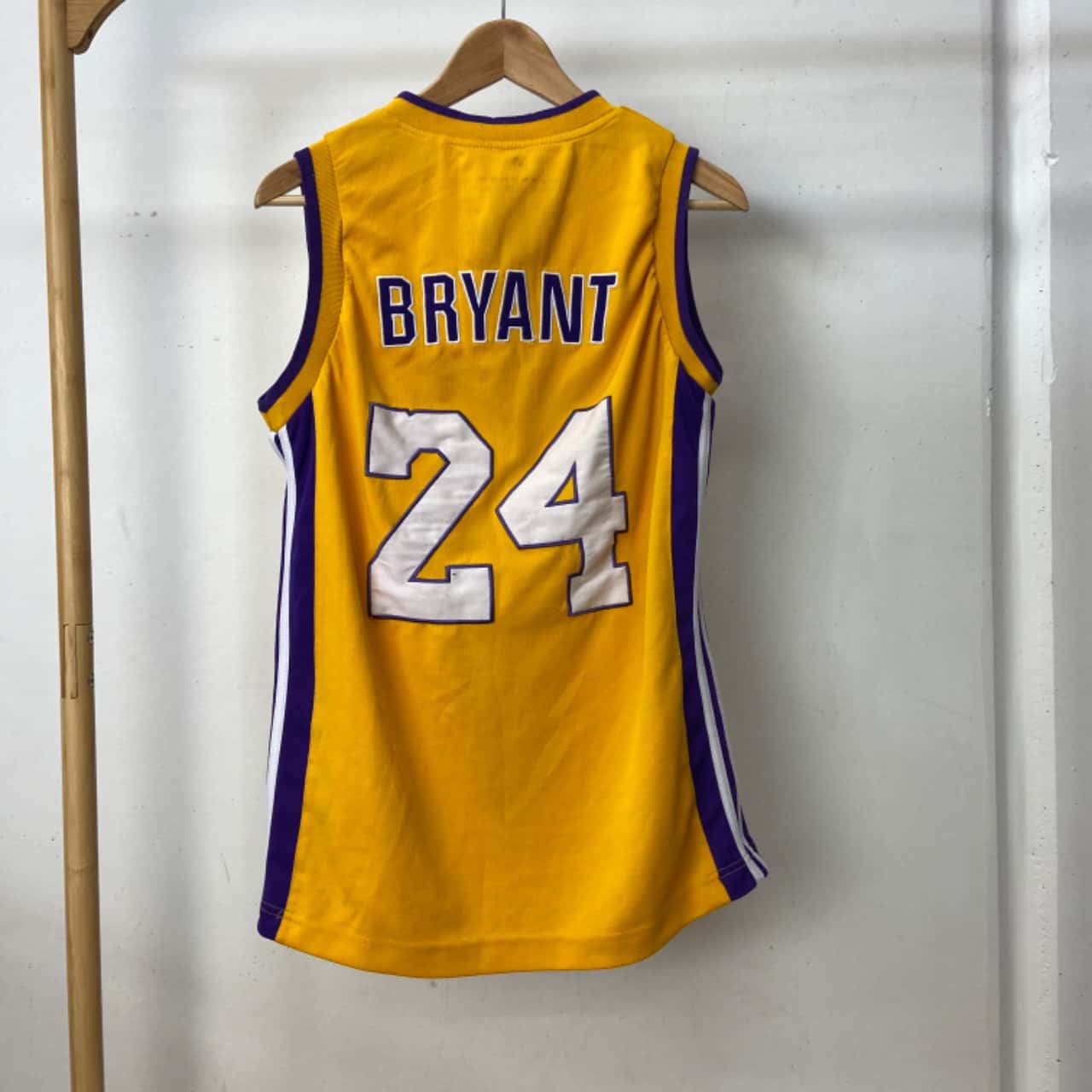 Set of 5 NBA Singlets (s)