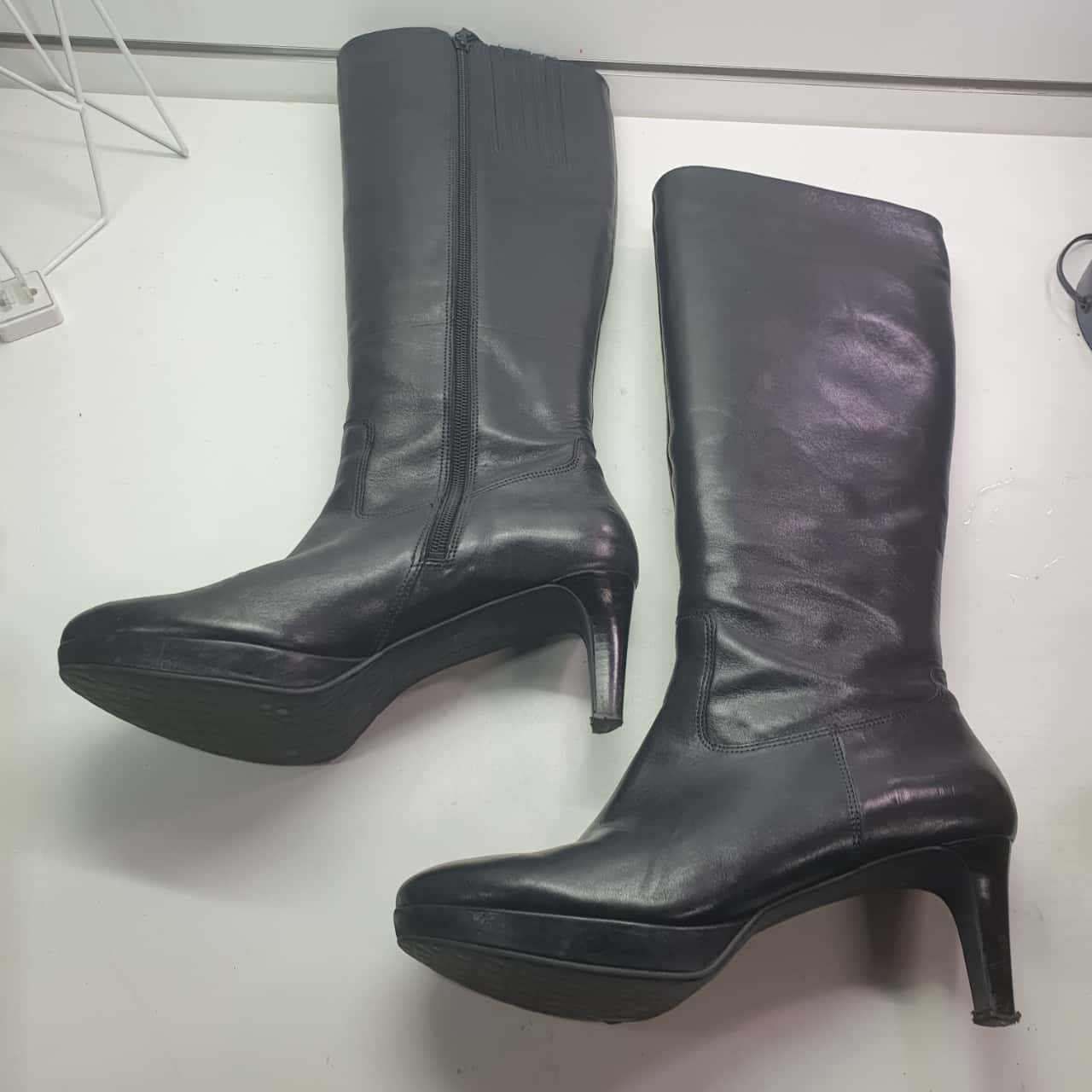 Rockmans Womens Size 7.5 Black Knee Riser high Heel Boots(s)