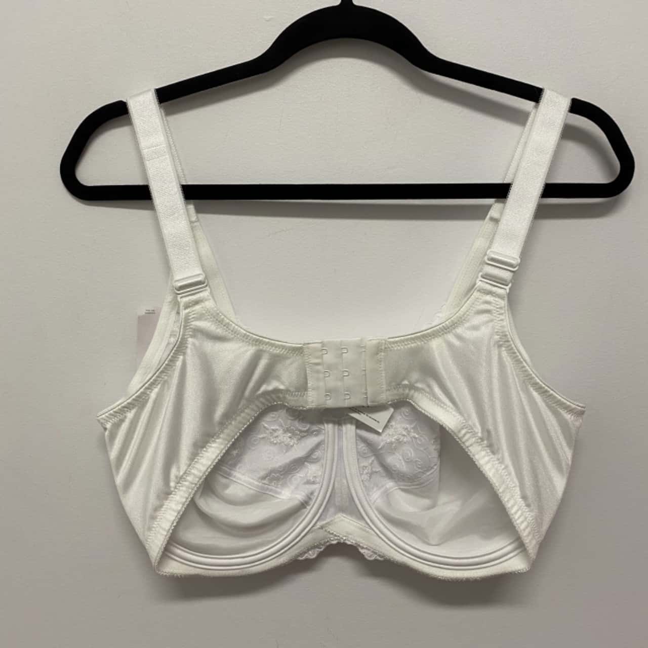 Triumph Womens Minimiser Size 16DD White (s)