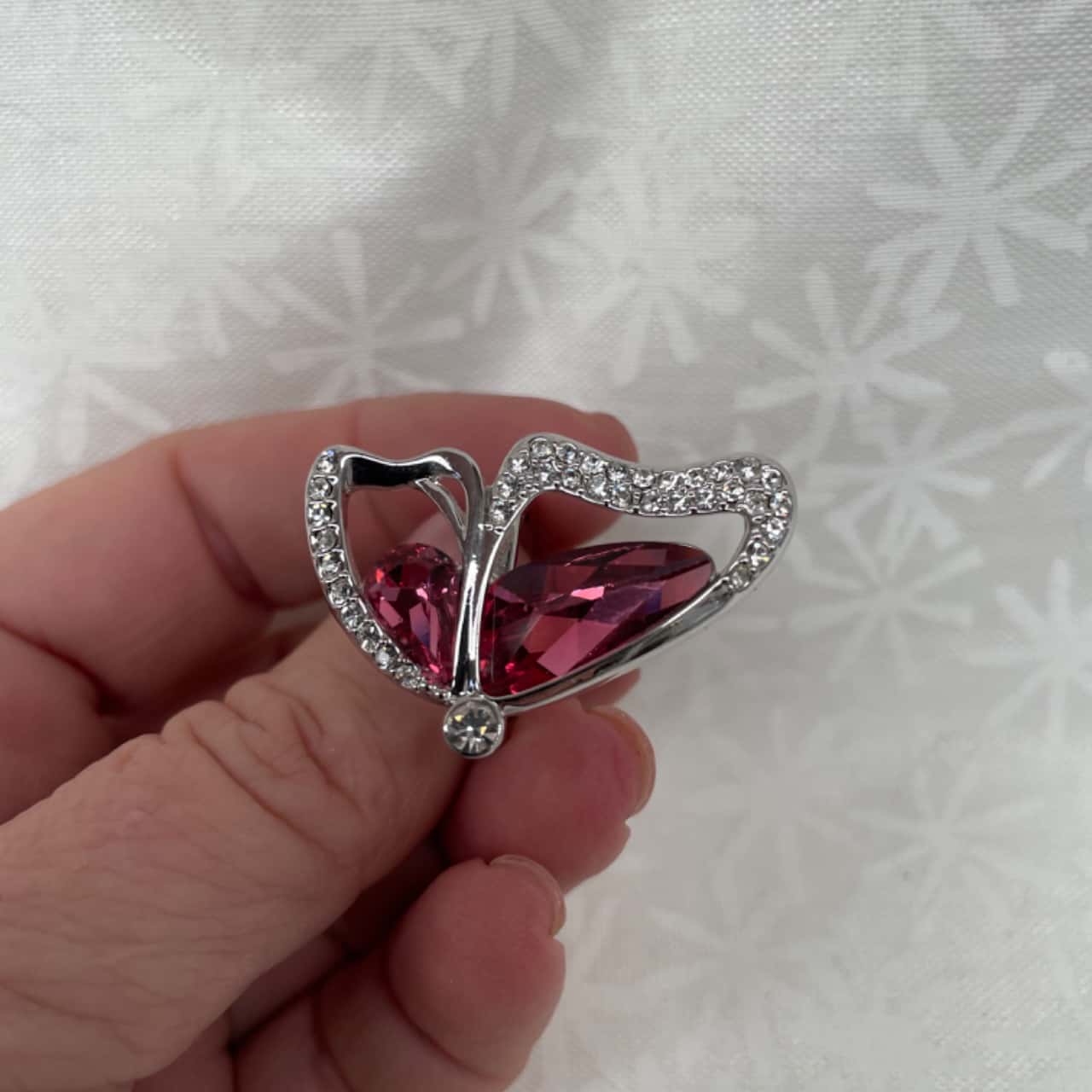 X 2 Women's Brooches & x 1 ring (s)