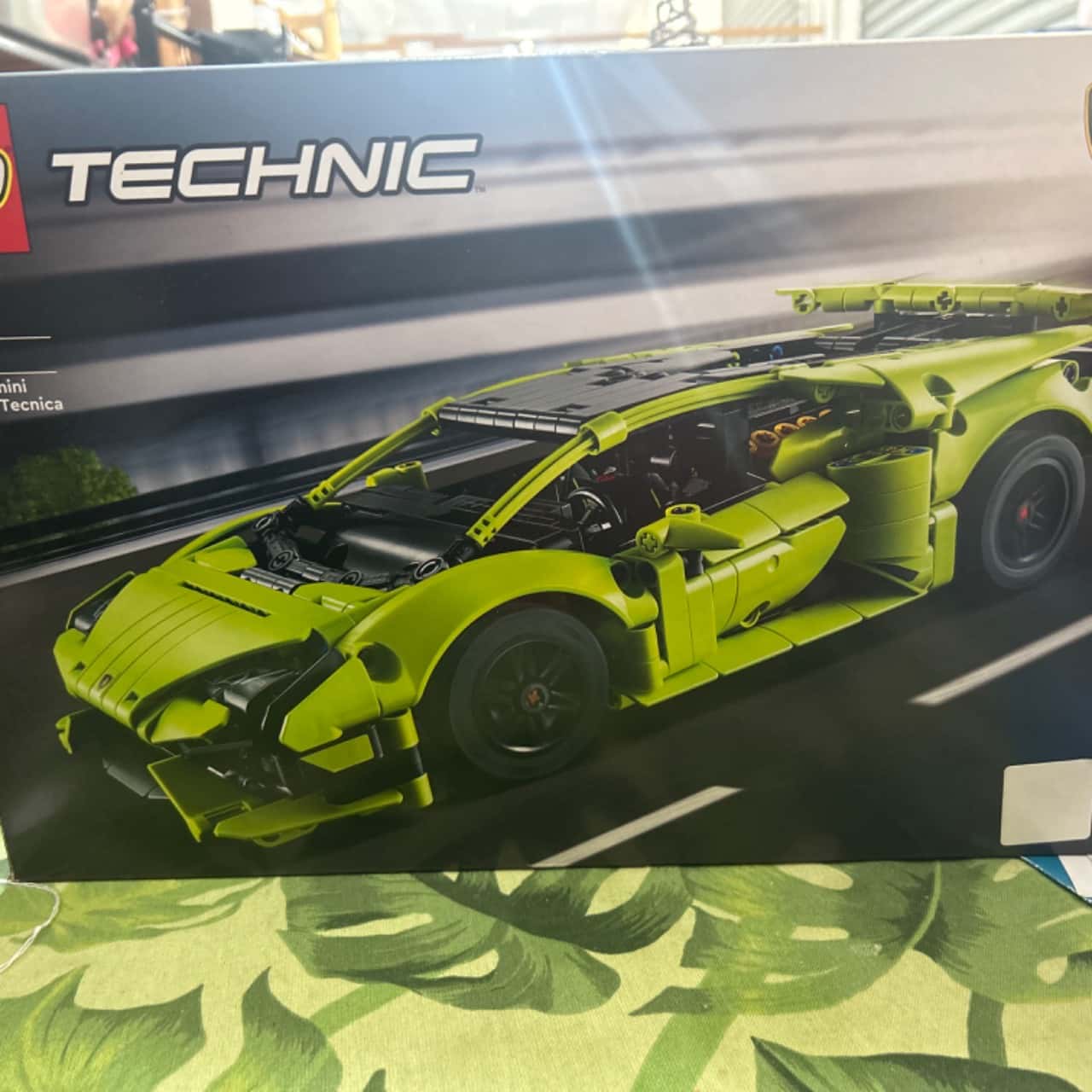 DMG BOX LEGO Technic 42161 Lamborghini Huracán Tecnica (B13)(s)
