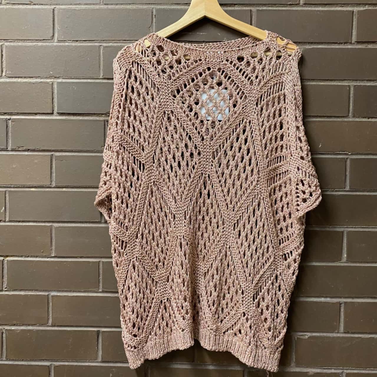 BNWT Love From Italy Womens Gold Lurex Pink Crochet Top
