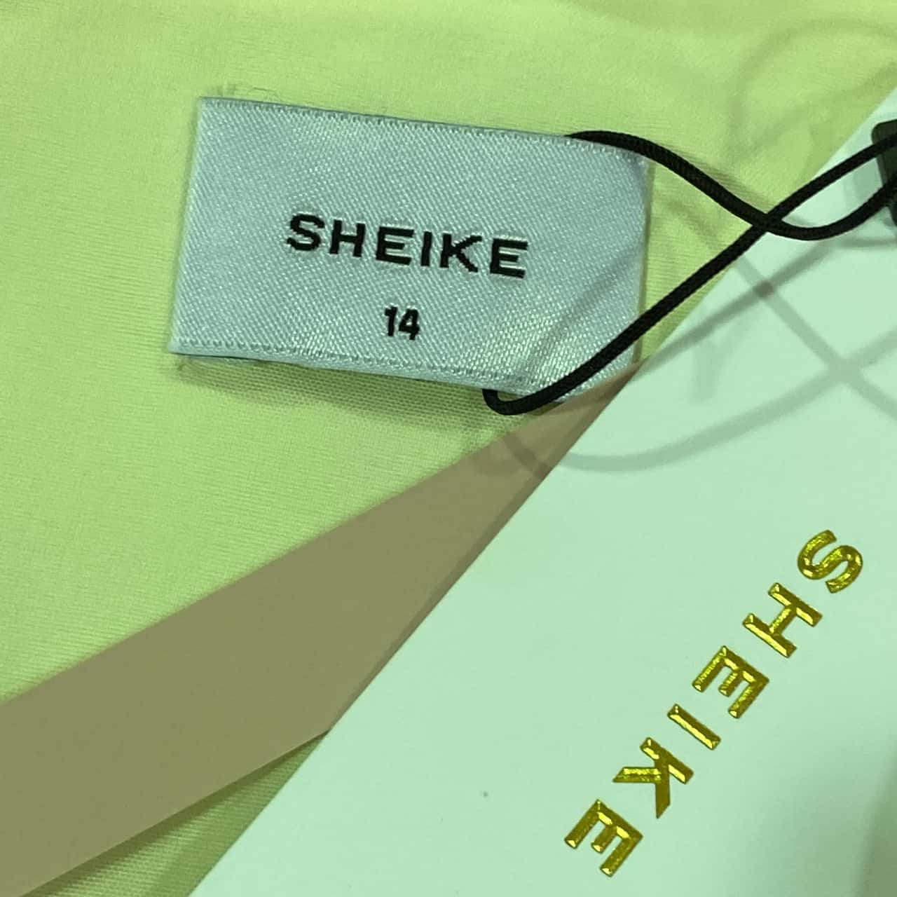 Sheike Womens Size 14 Shoestring Strap Dress Striped / White / Yellow