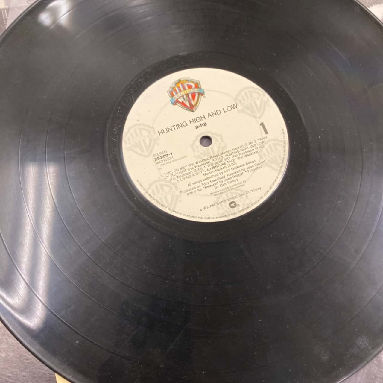 a-ha ( hunting high and low (s)