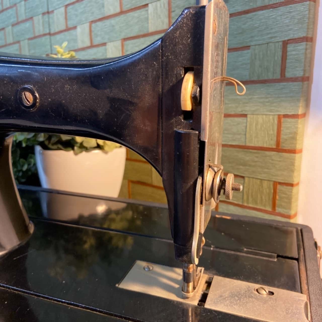 Tailor Bird Hand Sewing Machine