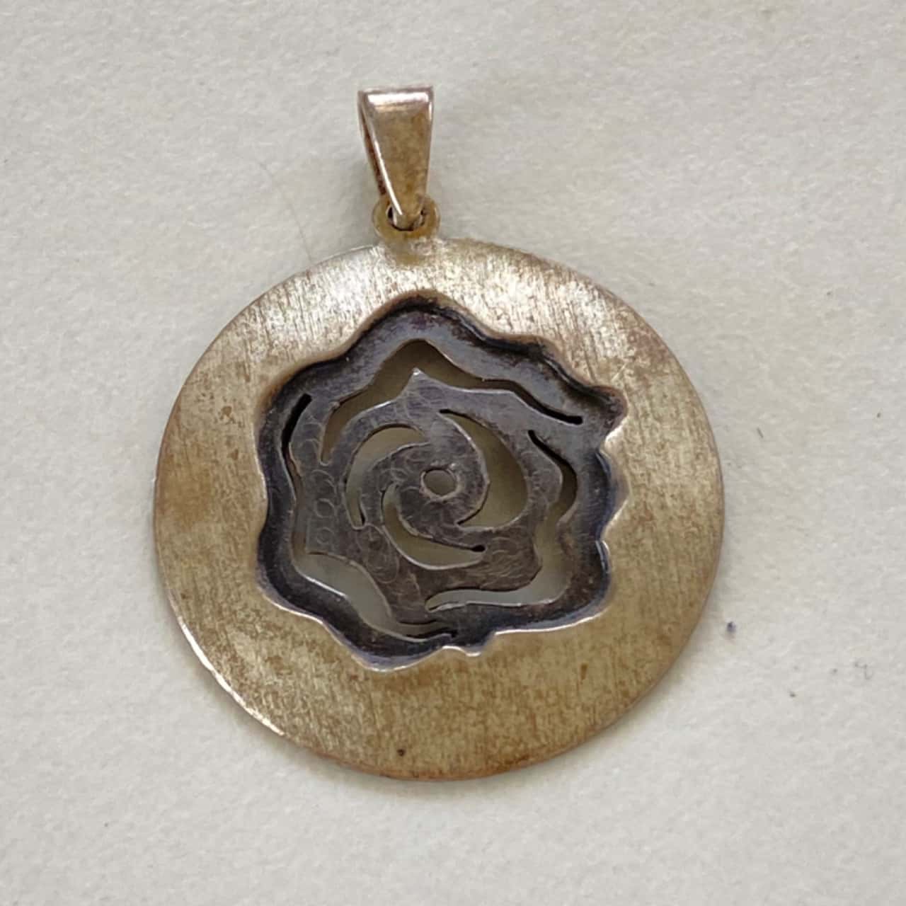 925 Sterling Silver Rose Pendant Necklace(s)
