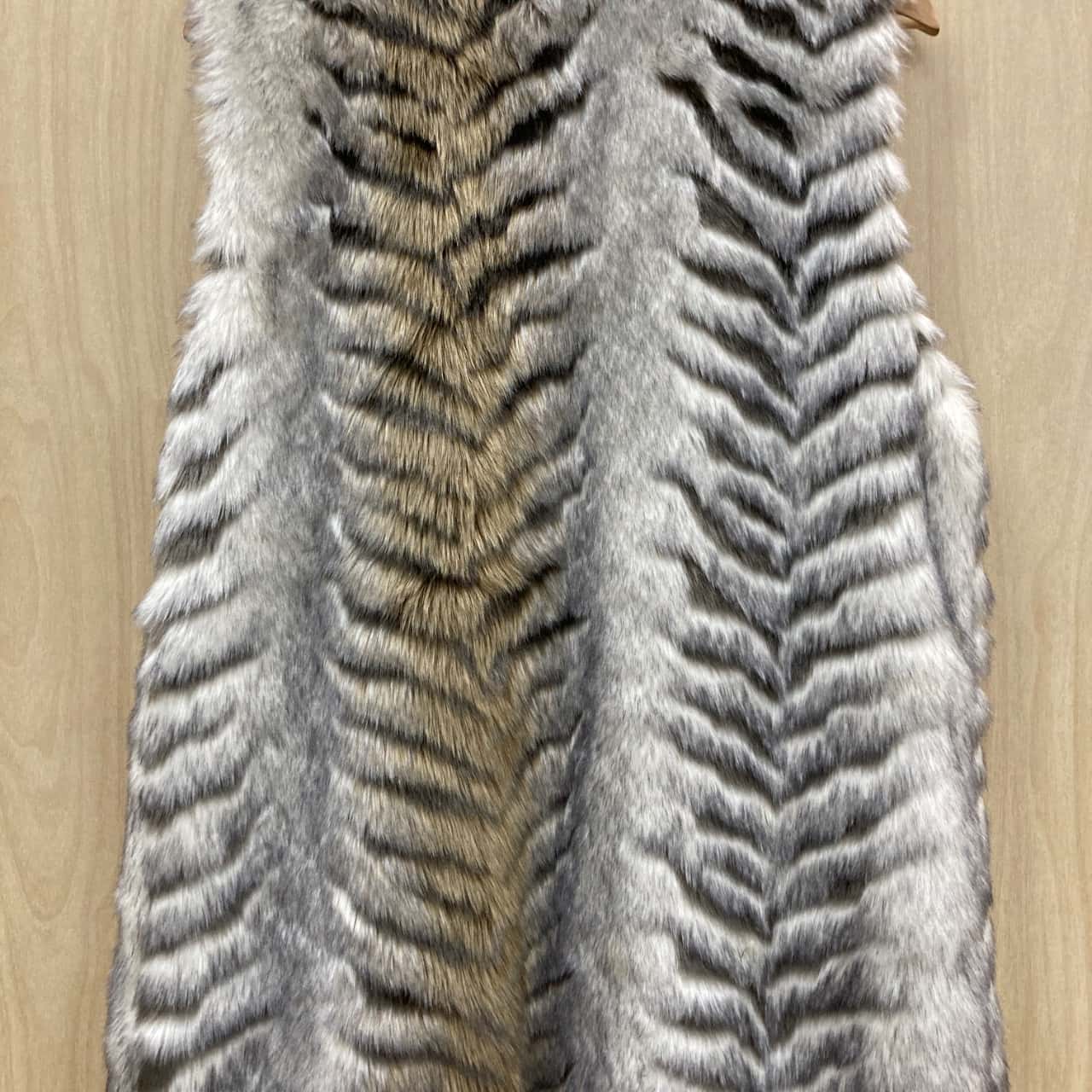 Womens Size 14 Animal Faux Fur Sleeveless Jacket (3)