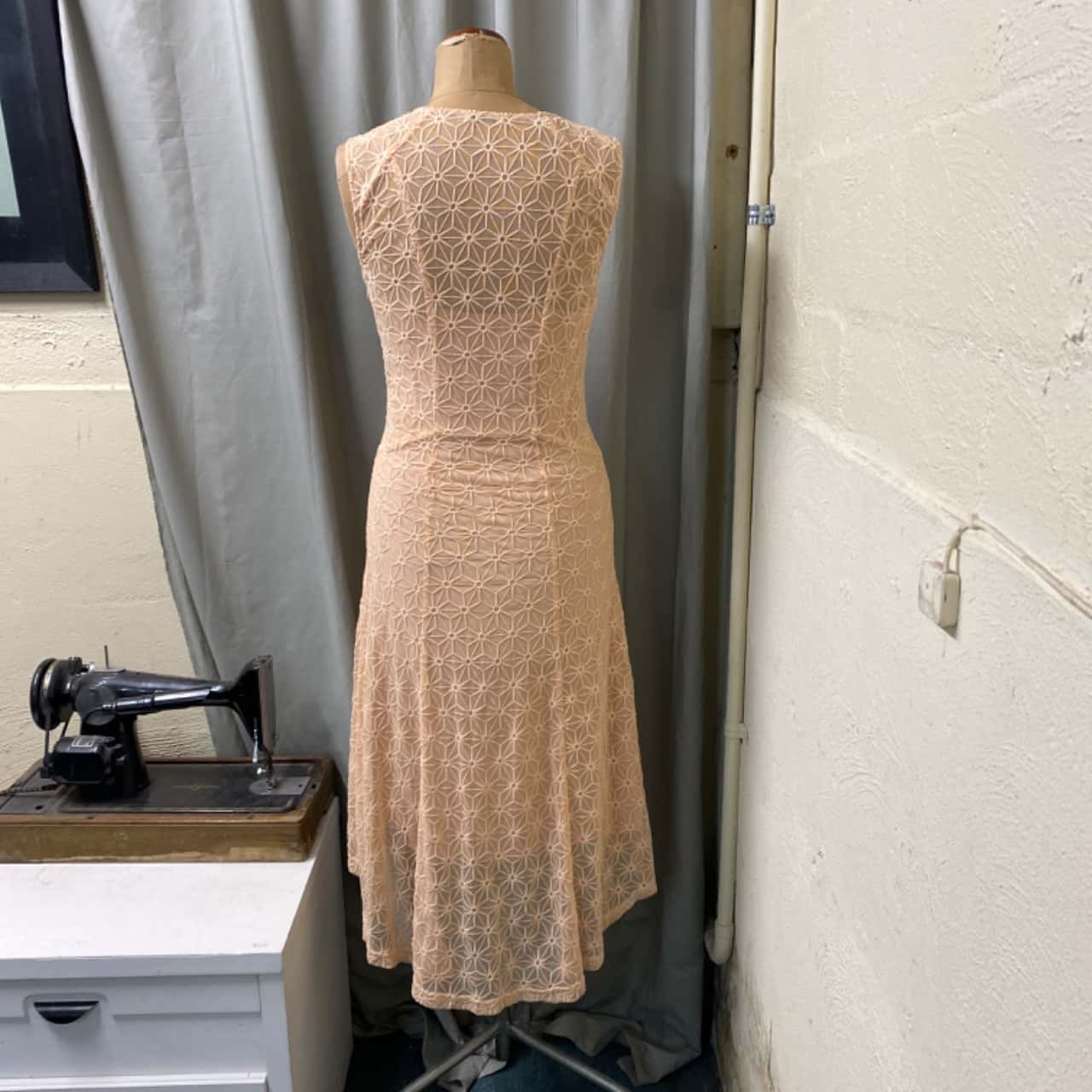 Thurley Womens Embroidered Net Dress Size 8 Peach(s)