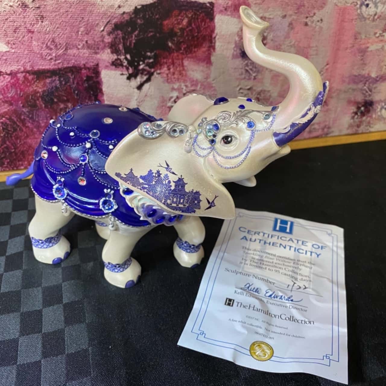 Sparkling Blue Willow Elephant Figurine Limited-edition FIRST no.1722(s)