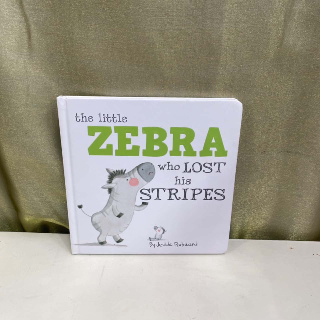 The little Zebra who lost his stripes (s)