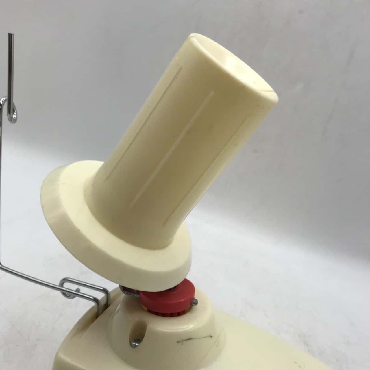 Vintage. Empisal Knitmaster Wool Ball Winder. Coral and cream. Rare find.