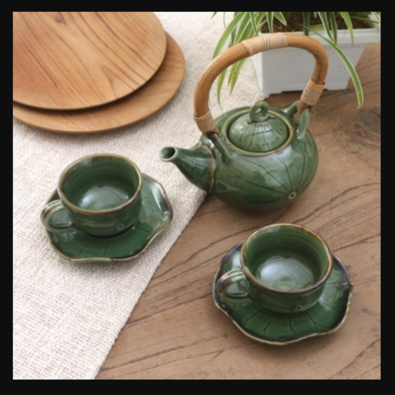 RRP: $275 Green Ceramic and Bamboo Tea Set for Two (5 Pcs), "Honeymoon ...