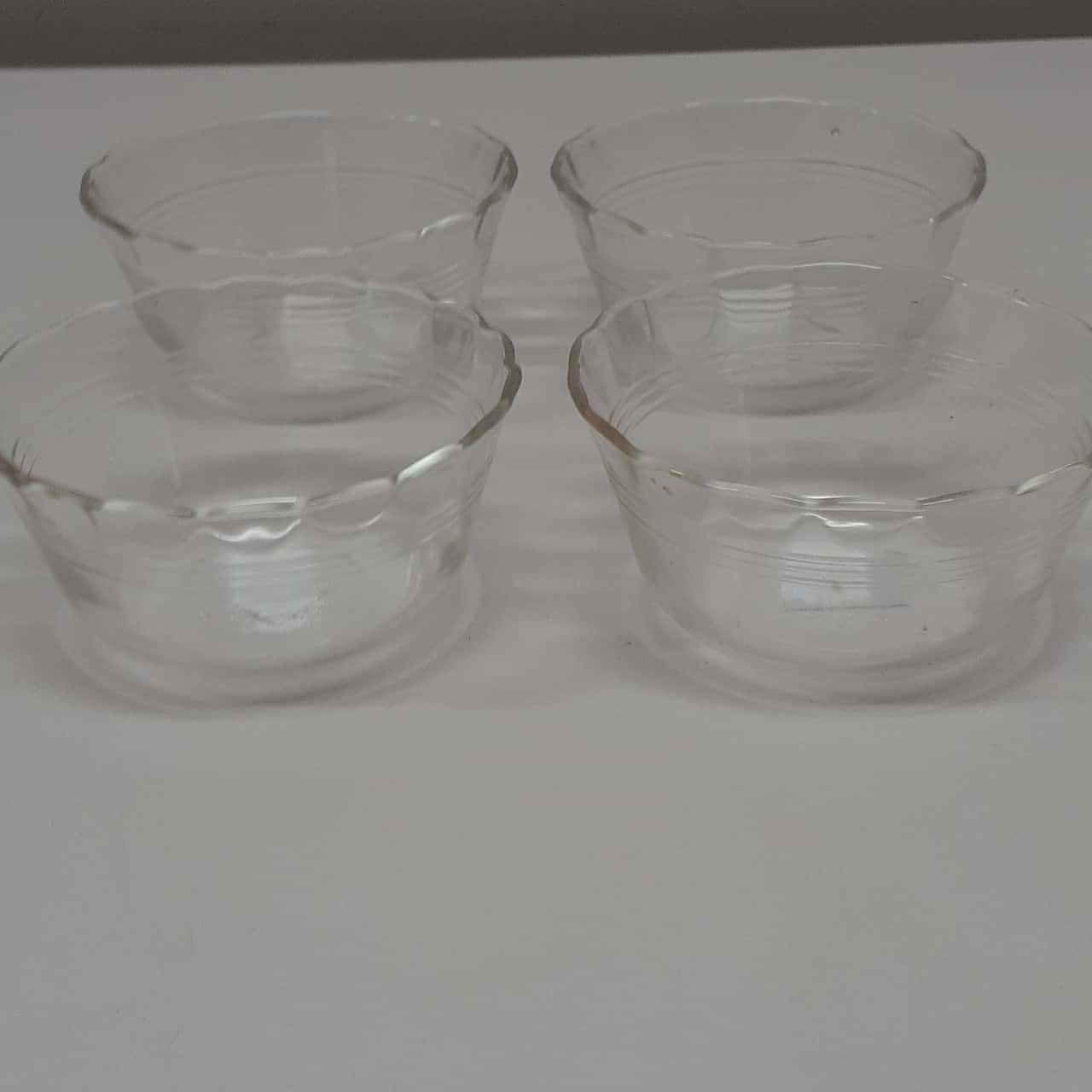 Pyrex x4 Small Dessert Bowls